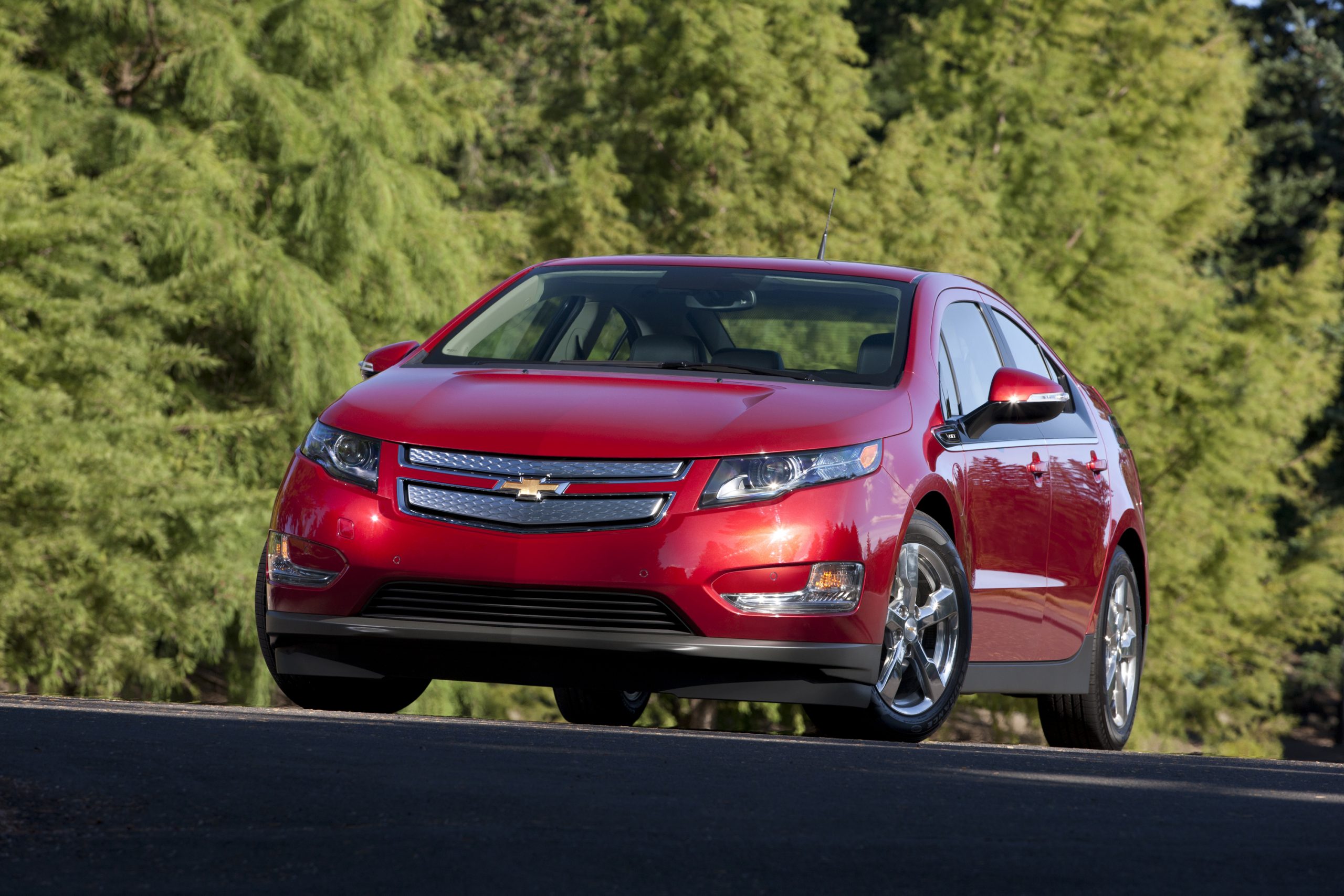 Chevrolet Volt Drops Significantly In Price - Winding Road Magazine